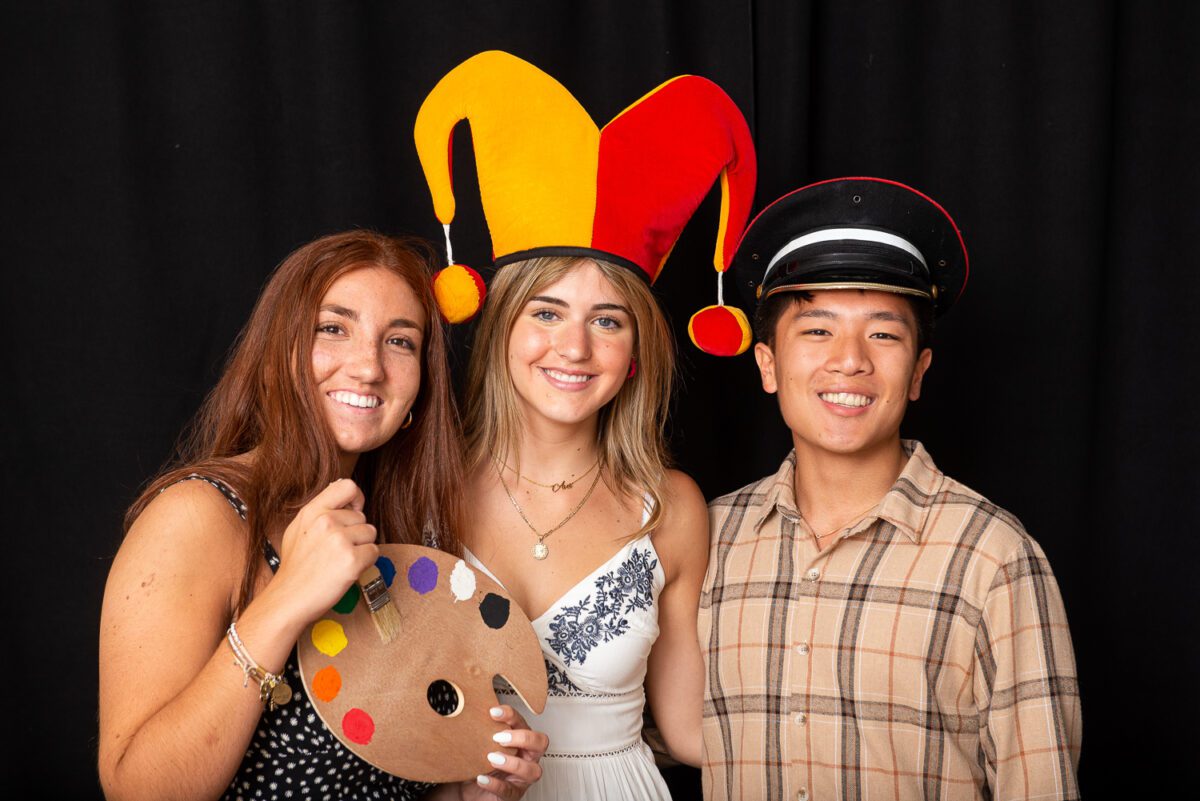 Wedding Mini-Studio Photo Booth Favorites - Wesley Works